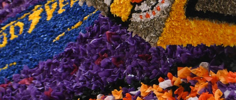 Parade Pomps - Float Supplies, Decorations and Materials